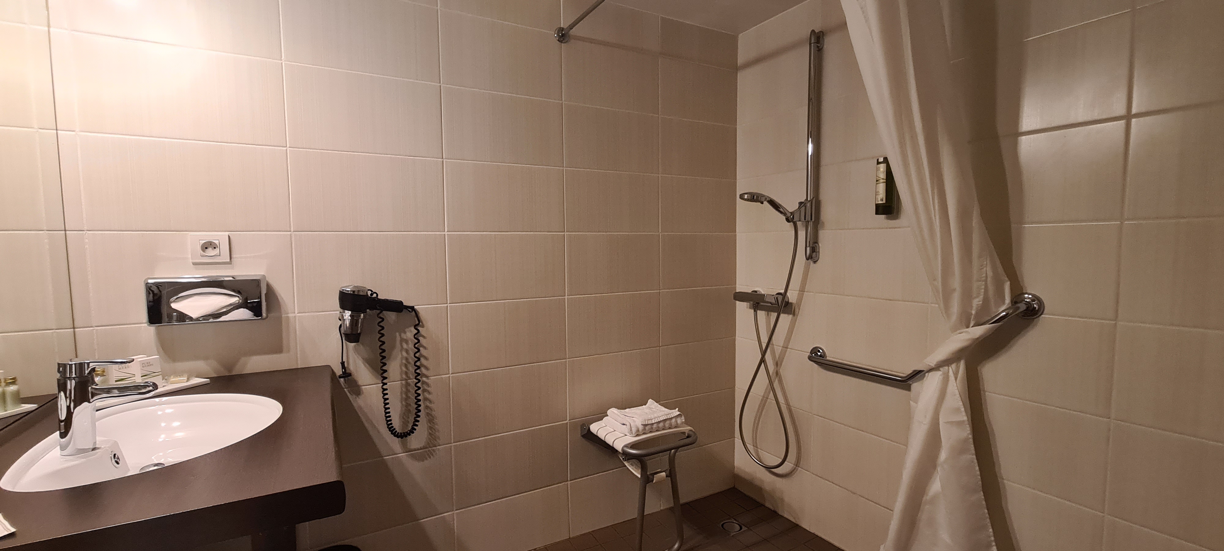 Hôtel Spa Marin du Val-André Thalasso Resort – Chambre PMR 331 ...